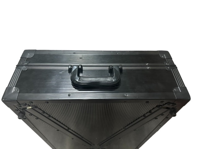 High Mesa Case Company, case with legs